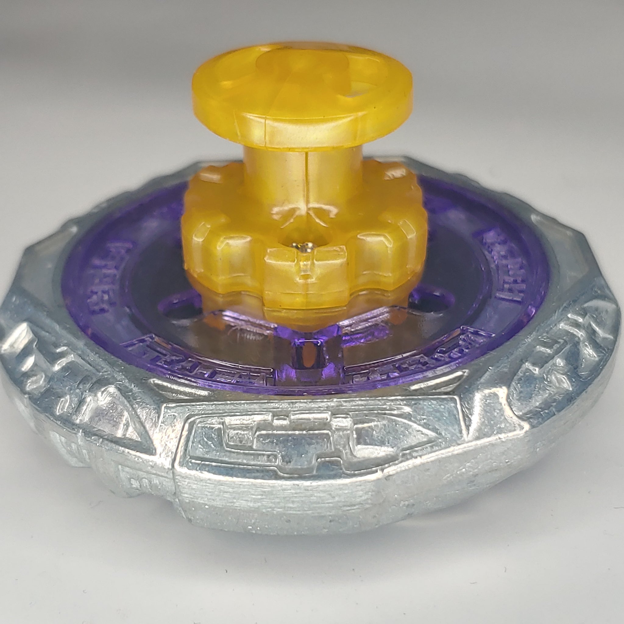 Phantom Orion B:D (Opened, new, slight crack) – beybladevendor